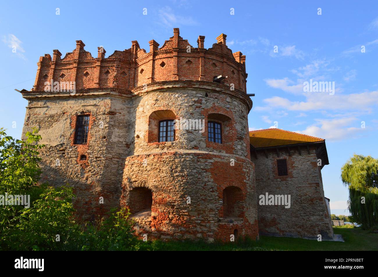 Architecture of an ancient castle Stock Photo - Alamy