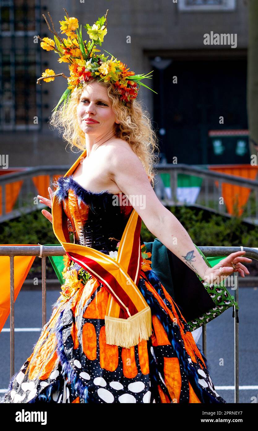 ROTTERDAM - The first orange fans have taken their place along the ...