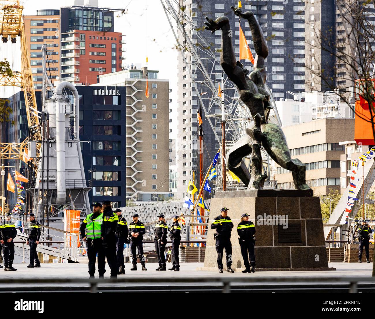 ROTTERDAM - Police security along the route taken by the royal family ...