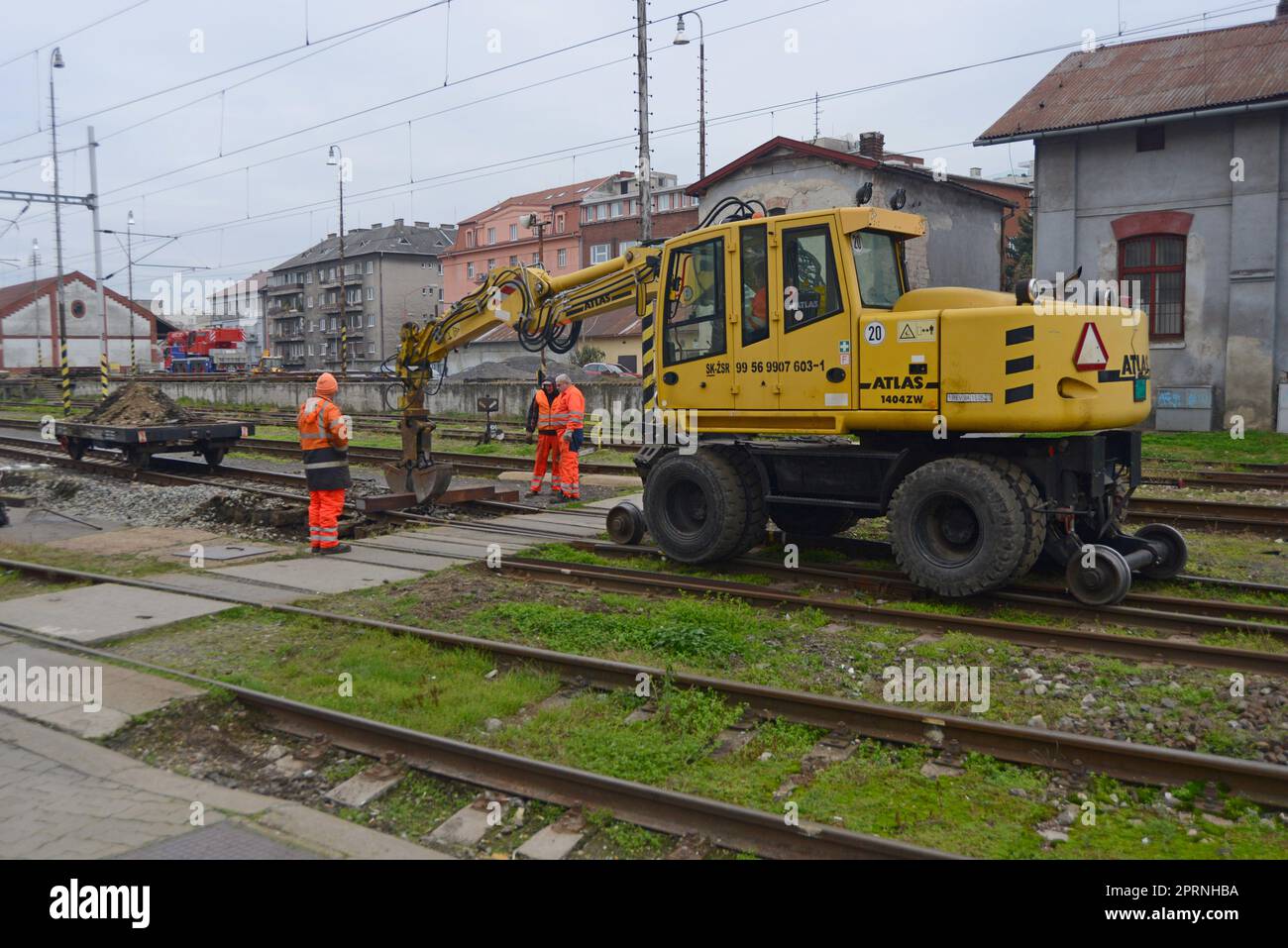 Maintenance of way hi-res stock photography and images - Alamy