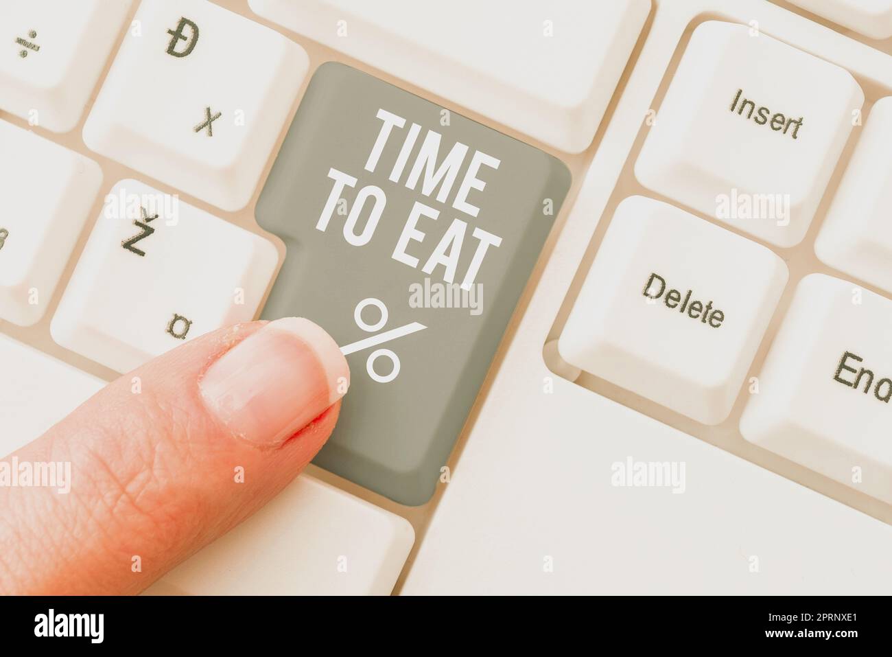 Writing displaying text Time To Eat. Business showcase Right moment to ...