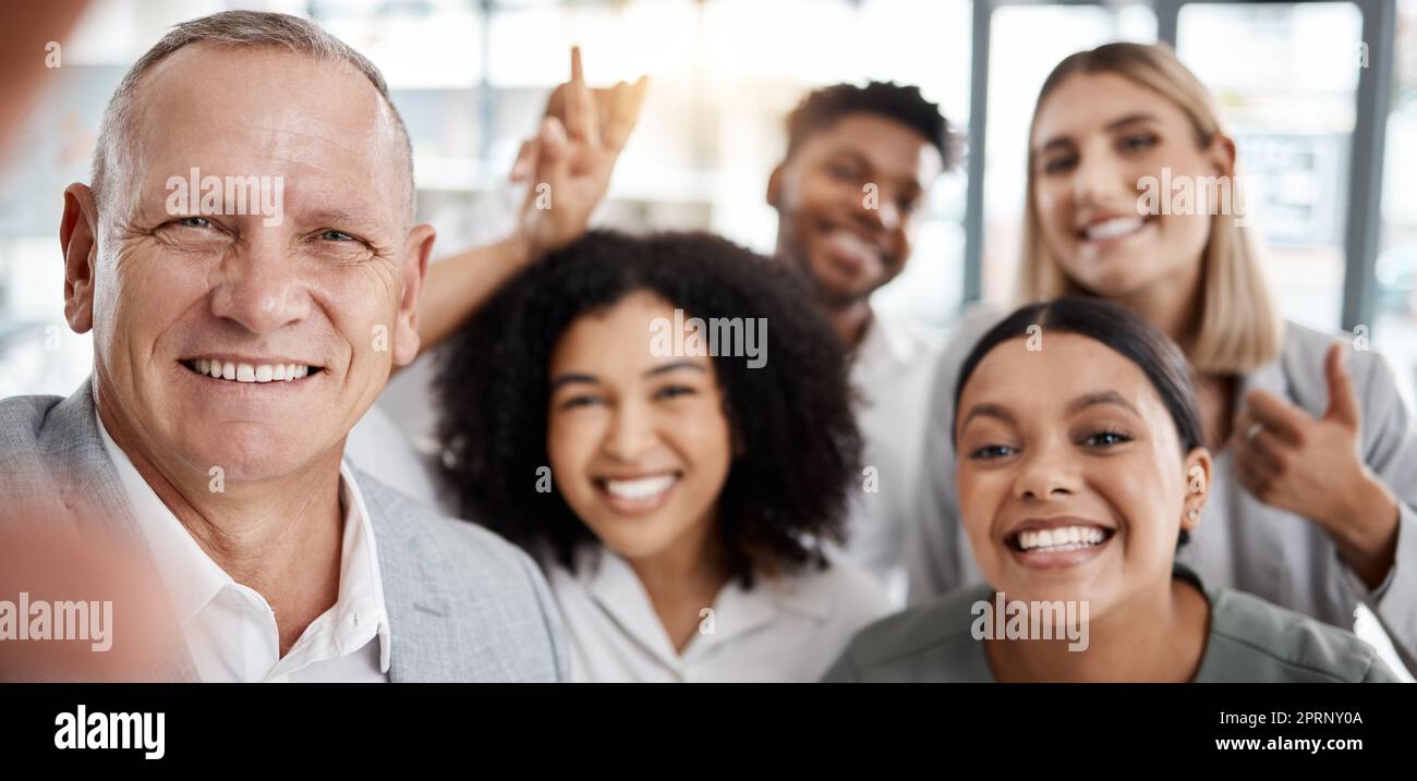 Lunch social office fun hi-res stock photography and images - Alamy