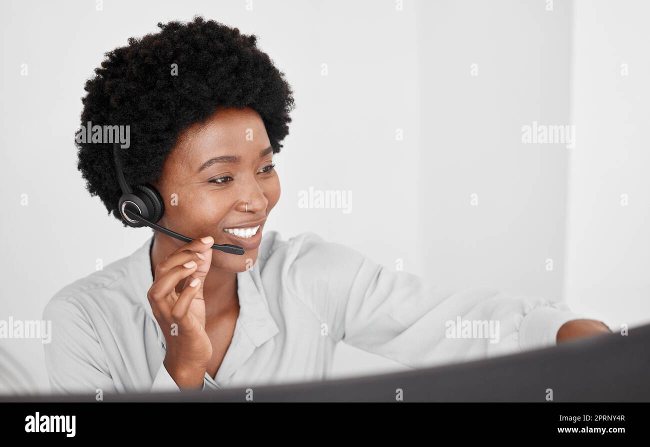 African receptionist hi-res stock photography and images - Alamy