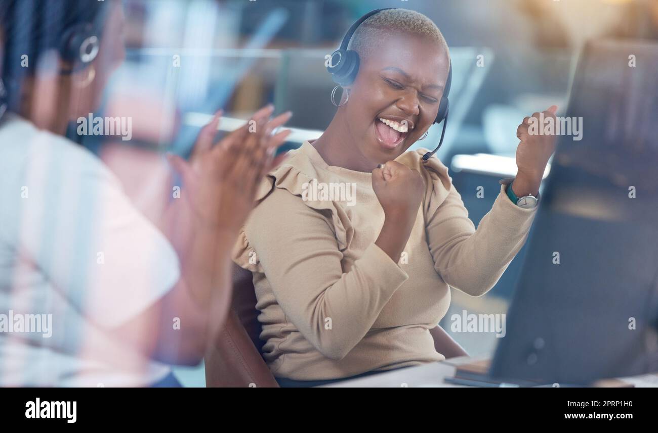 Centre celebrate win hi-res stock photography and images - Alamy