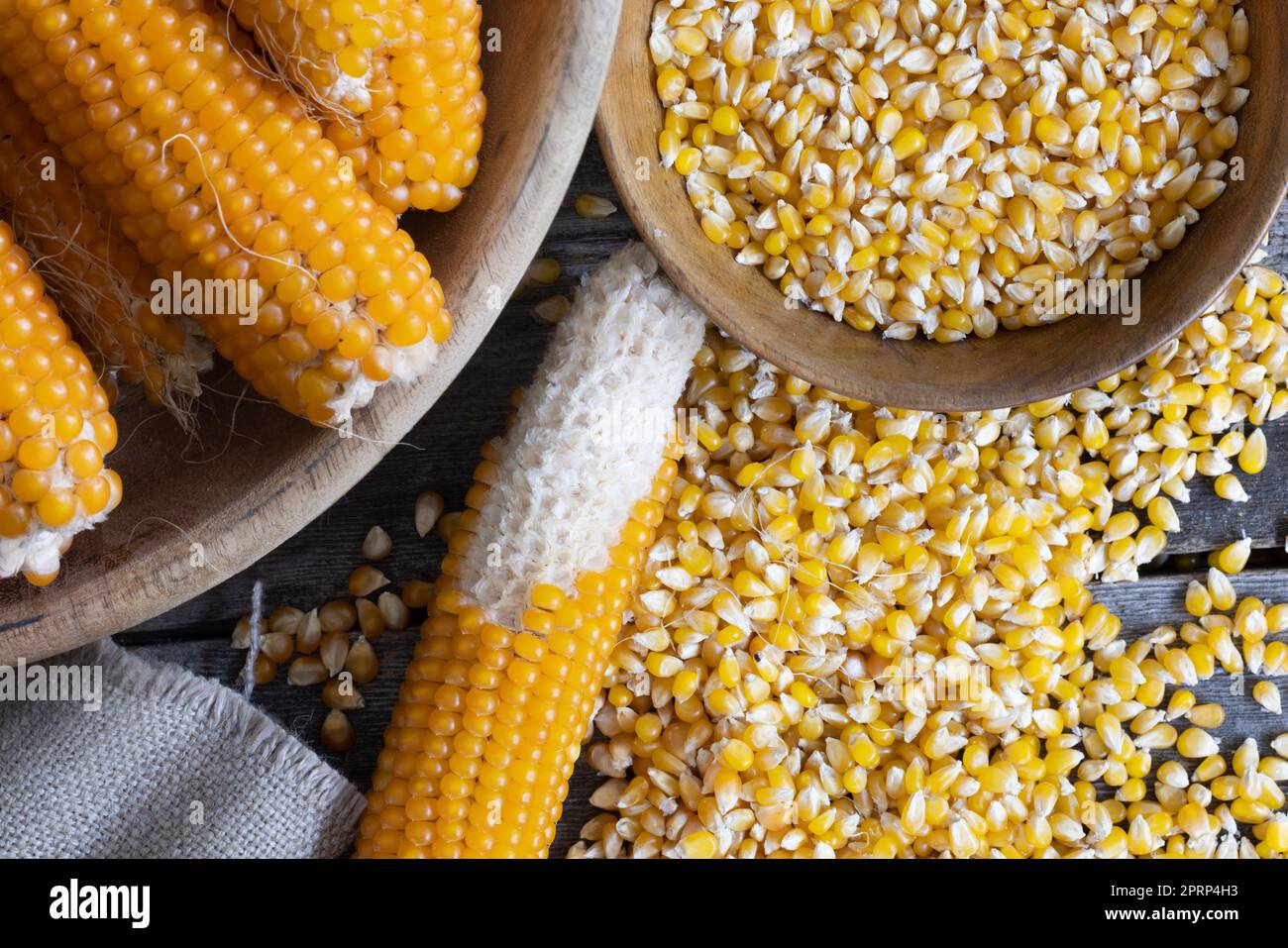 Harvesting Popcorn Kernels Stock Photo - Alamy