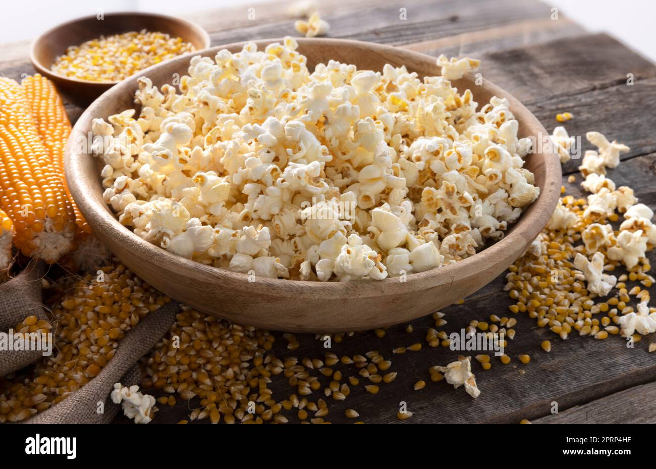 Popcorn bowl hi-res stock photography and images - Alamy
