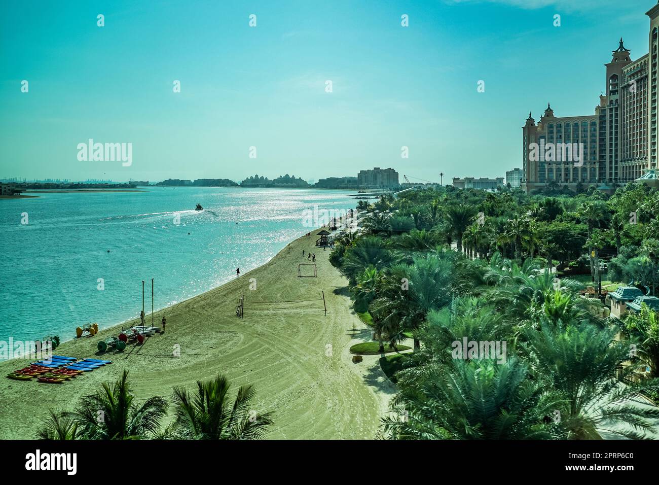 Palm Jumaira cityscape (Dubai Stock Photo - Alamy