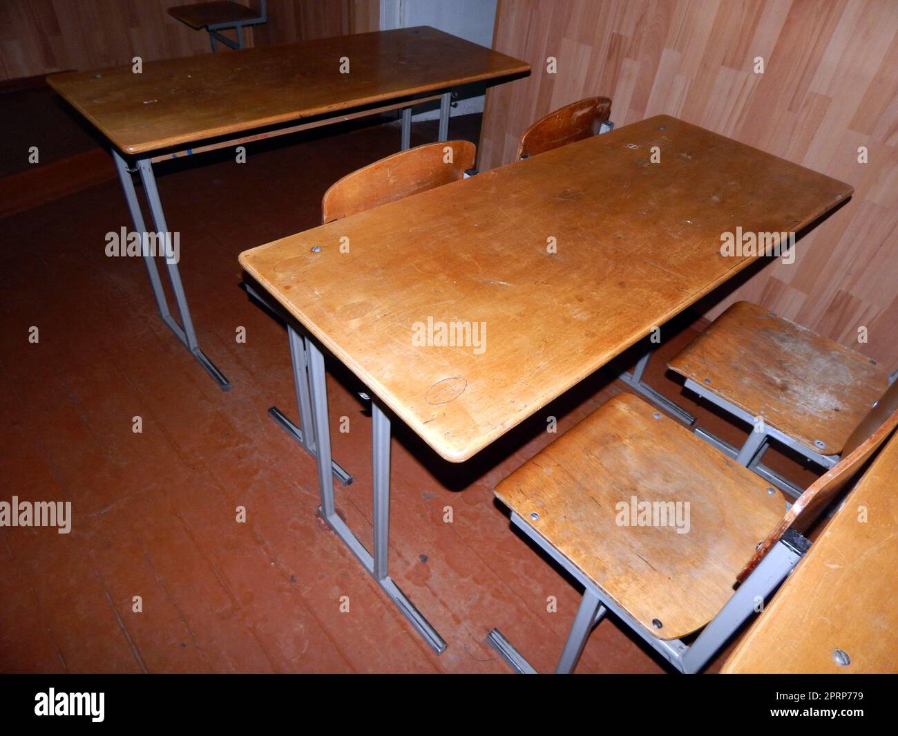 Interior of the school desks in the classroom Stock Photo - Alamy