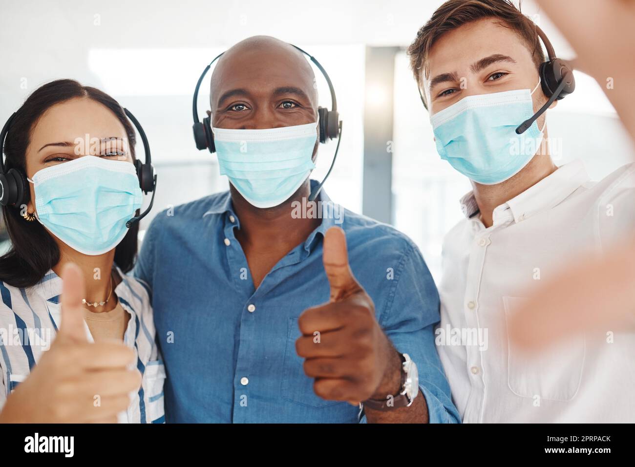 Call center people hi-res stock photography and images - Alamy
