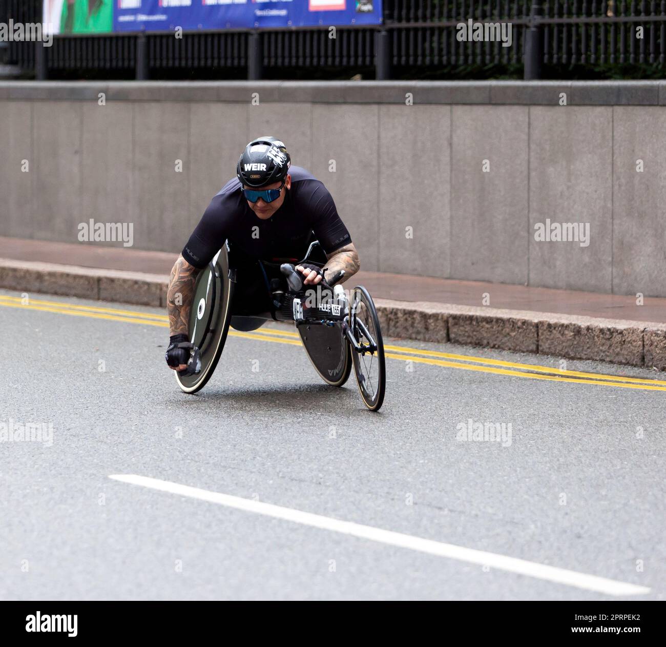 David Weir passing through Cabot Square, on his way to finishing 5th ...