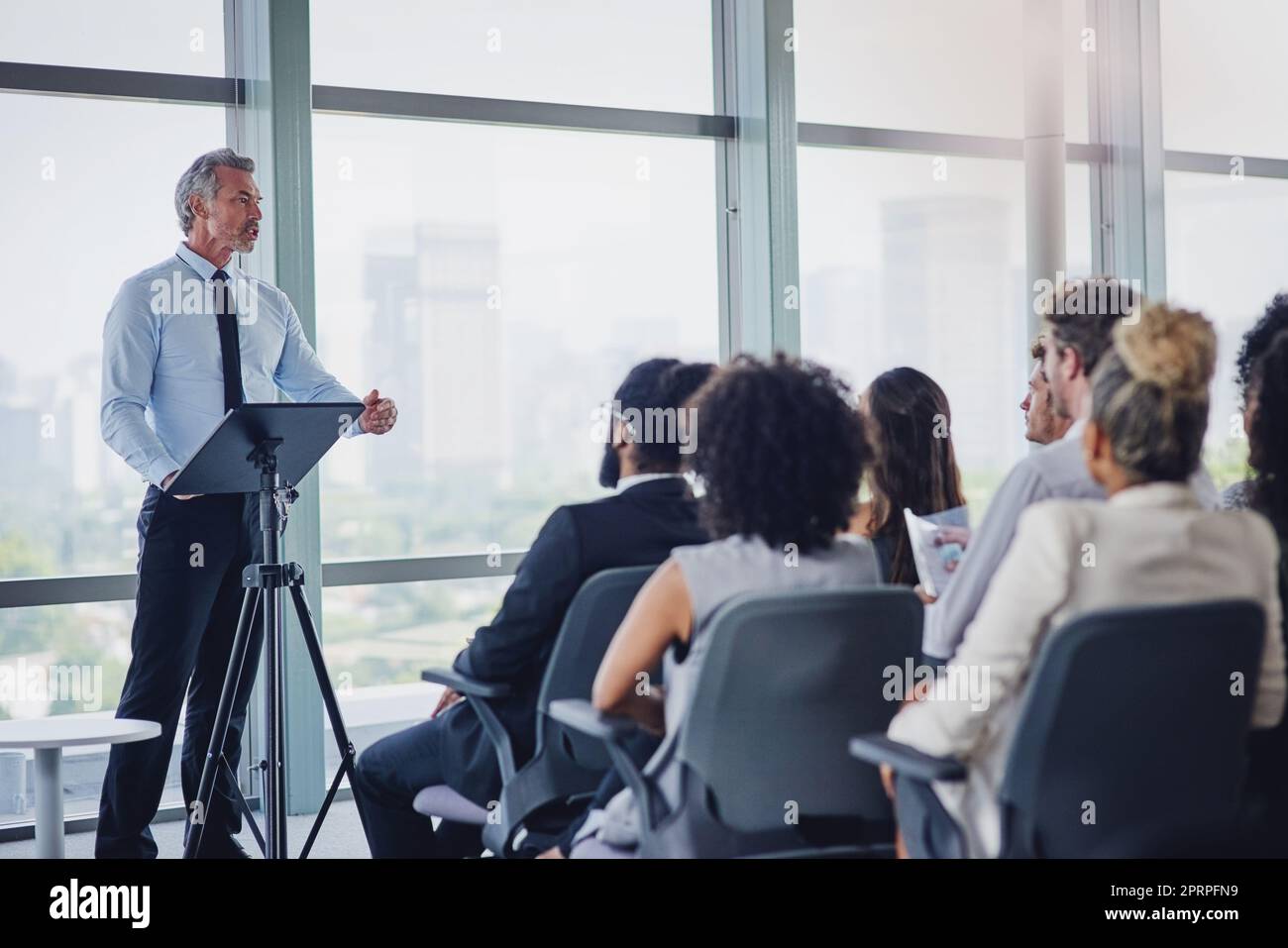 Women day awards ceremony hi-res stock photography and images - Alamy