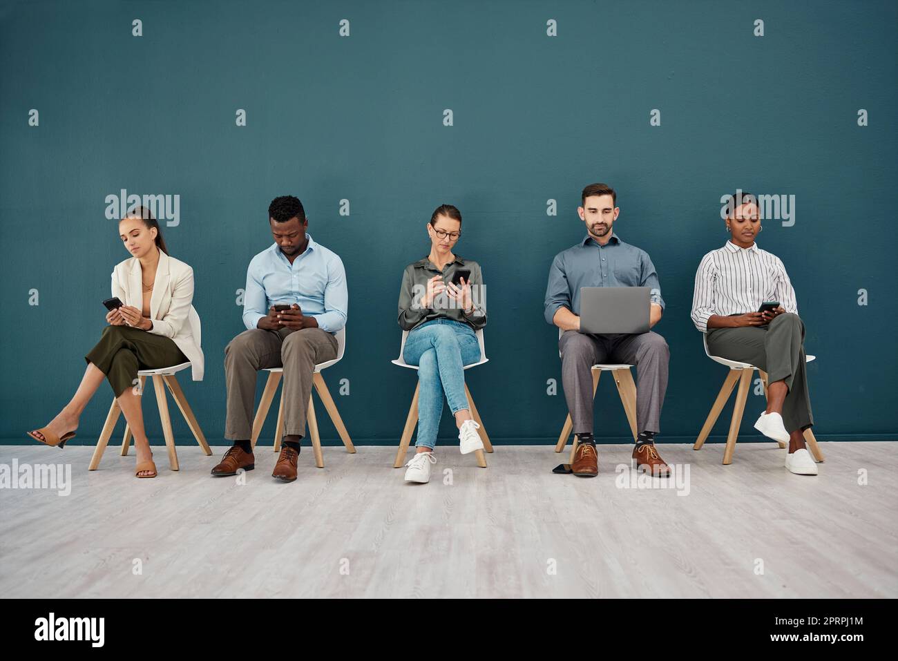 Queue recruitment hi-res stock photography and images - Alamy