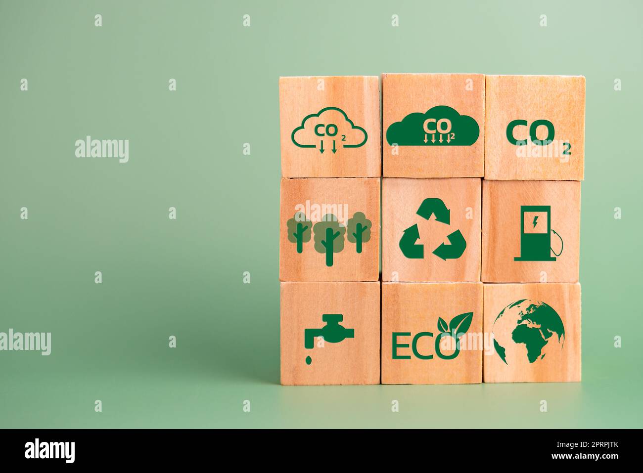 wood cube block icon co2 carbon credit and eco energy green technology ...