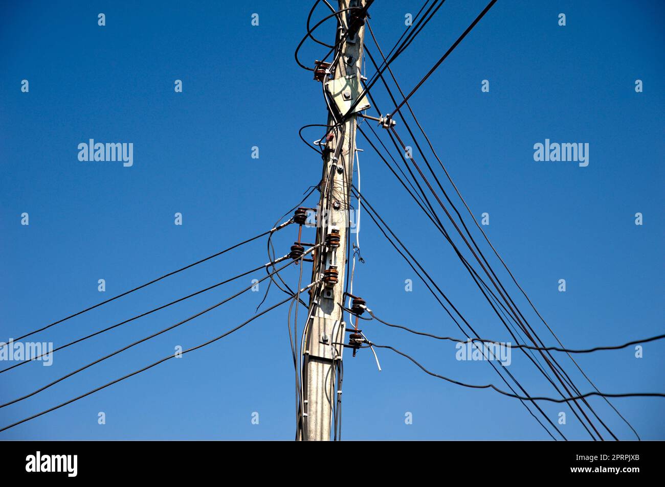 Grid pole hi-res stock photography and images - Alamy