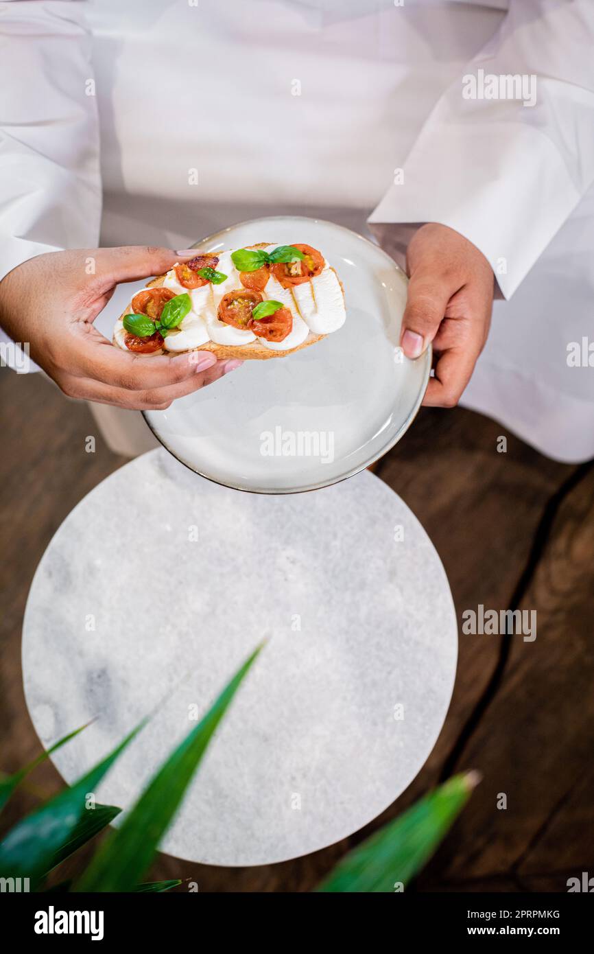 Hand holding cheese hi-res stock photography and images - Alamy