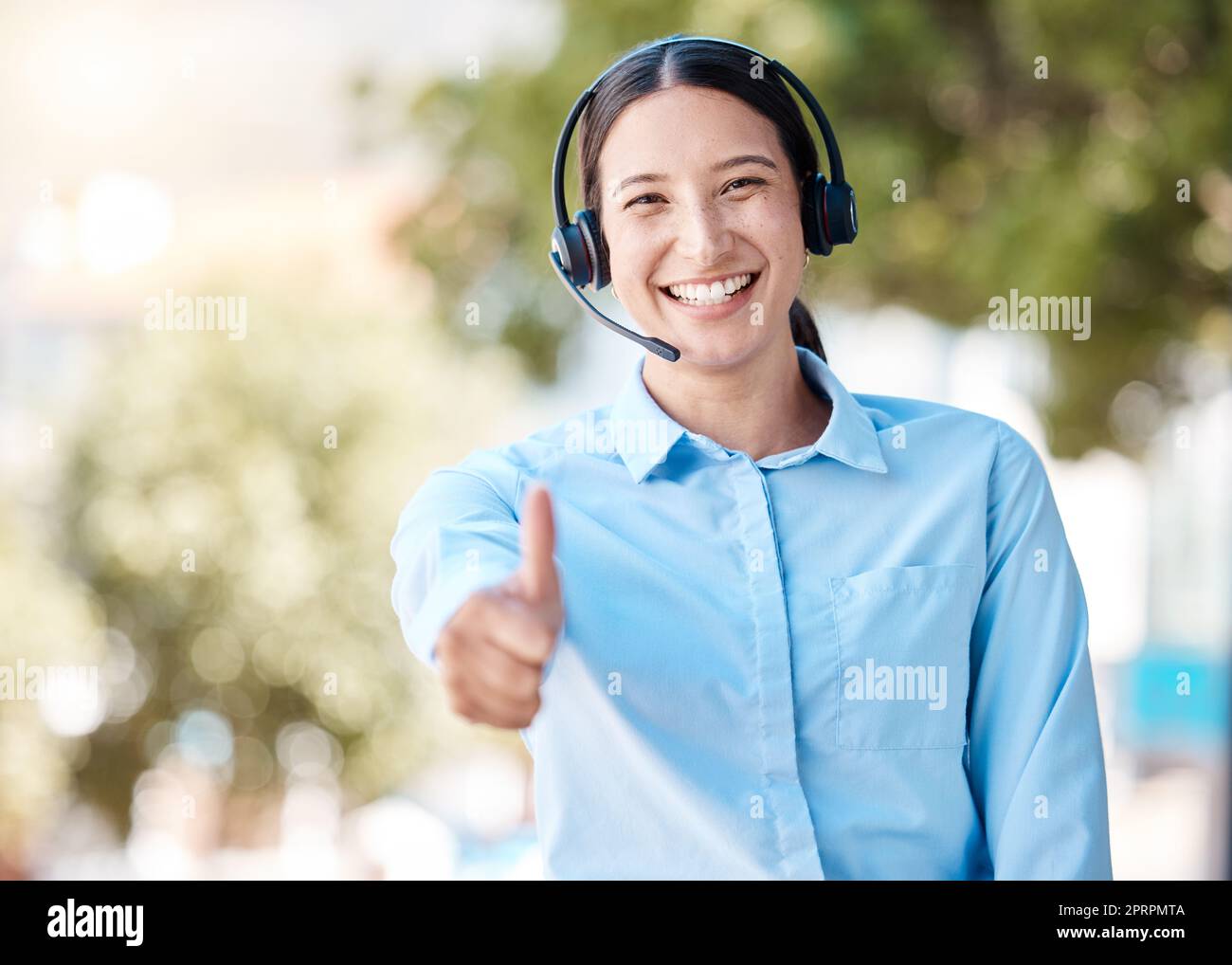 Call center office thumbs hi-res stock photography and images - Alamy