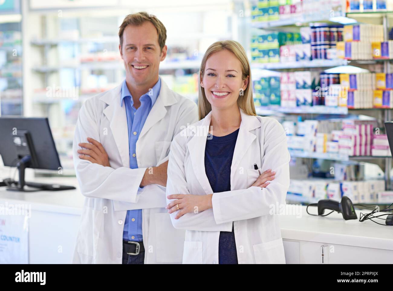 Man pharmacy counter hi-res stock photography and images - Alamy