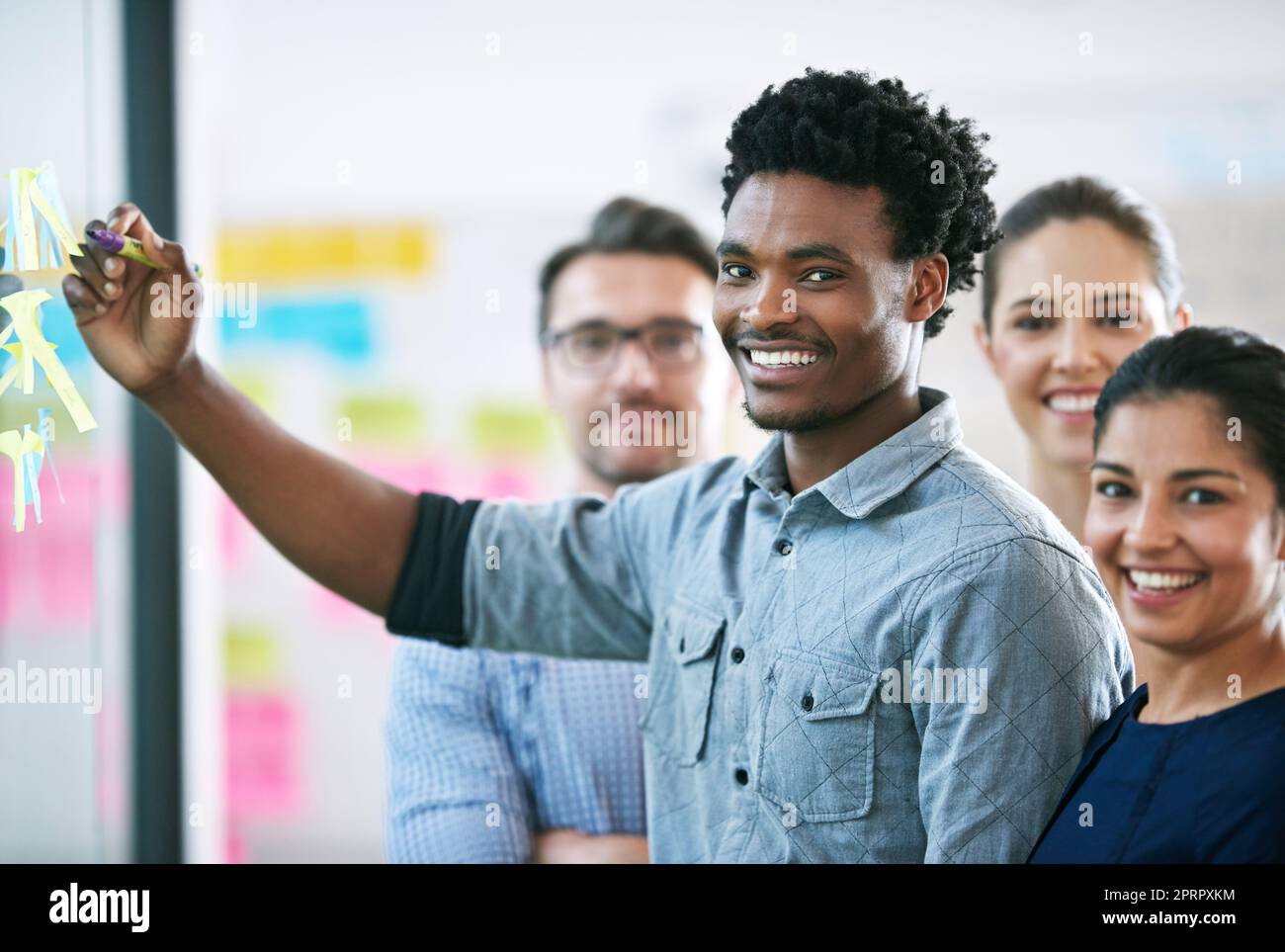 Many hands hi-res stock photography and images - Alamy