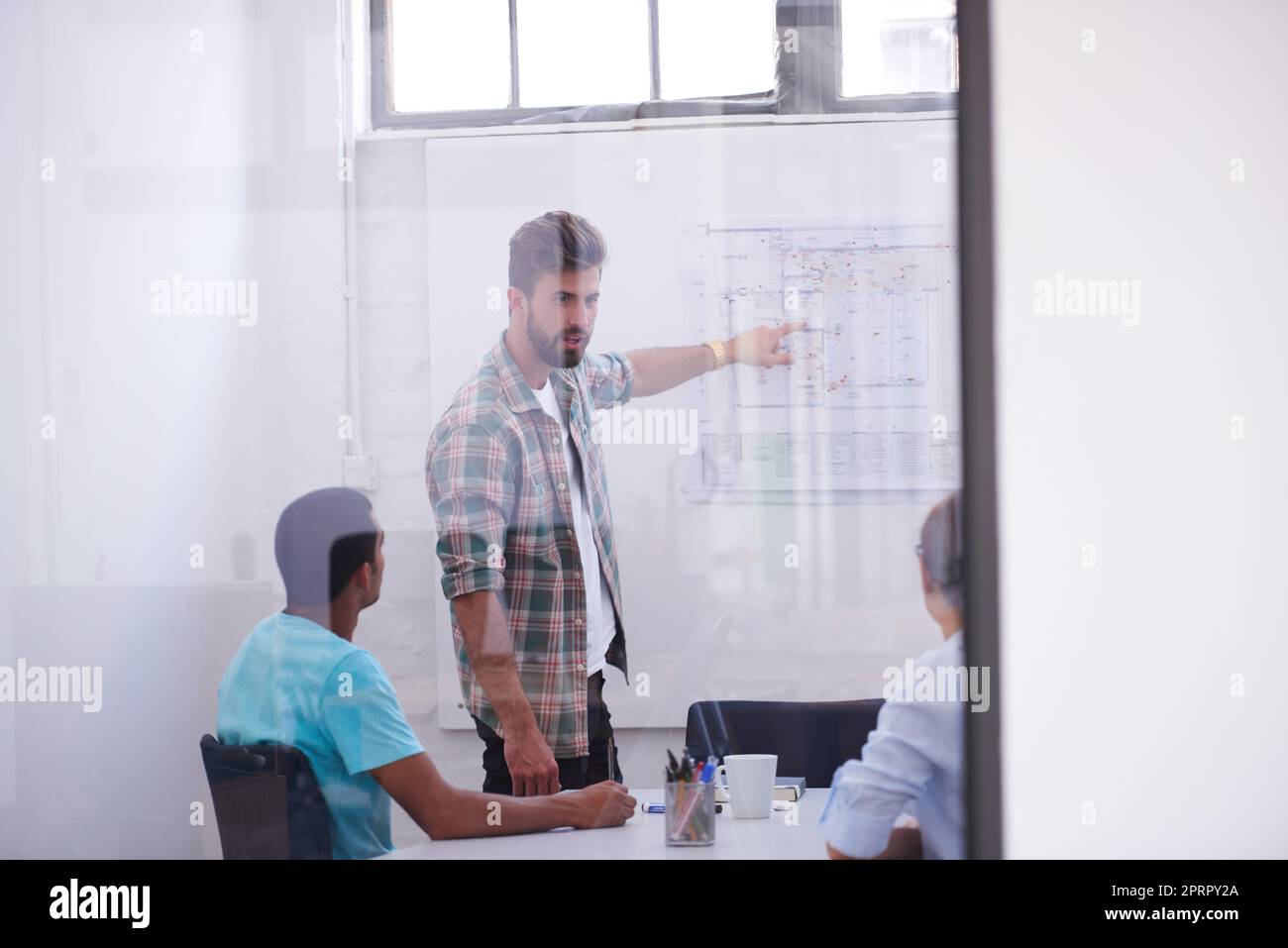 Work hard office hi-res stock photography and images - Alamy