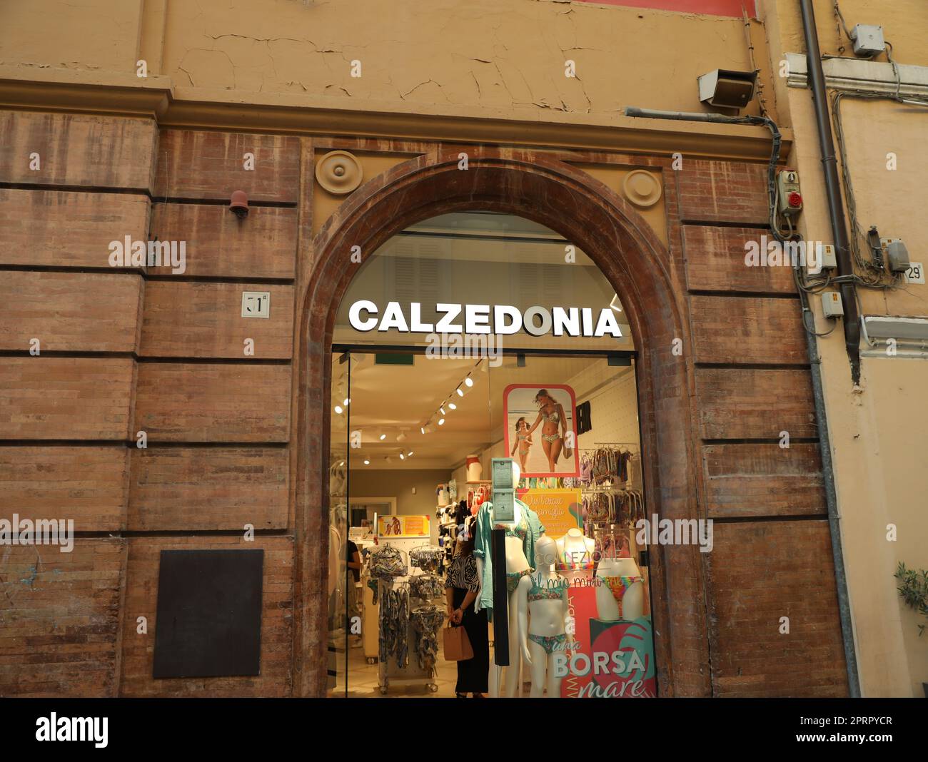 Calzedonia italy hi-res stock photography and images - Alamy