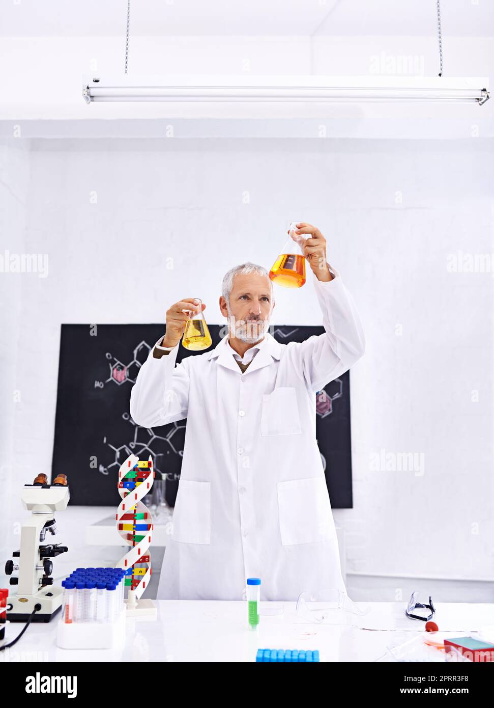 Scientific results hi-res stock photography and images - Alamy