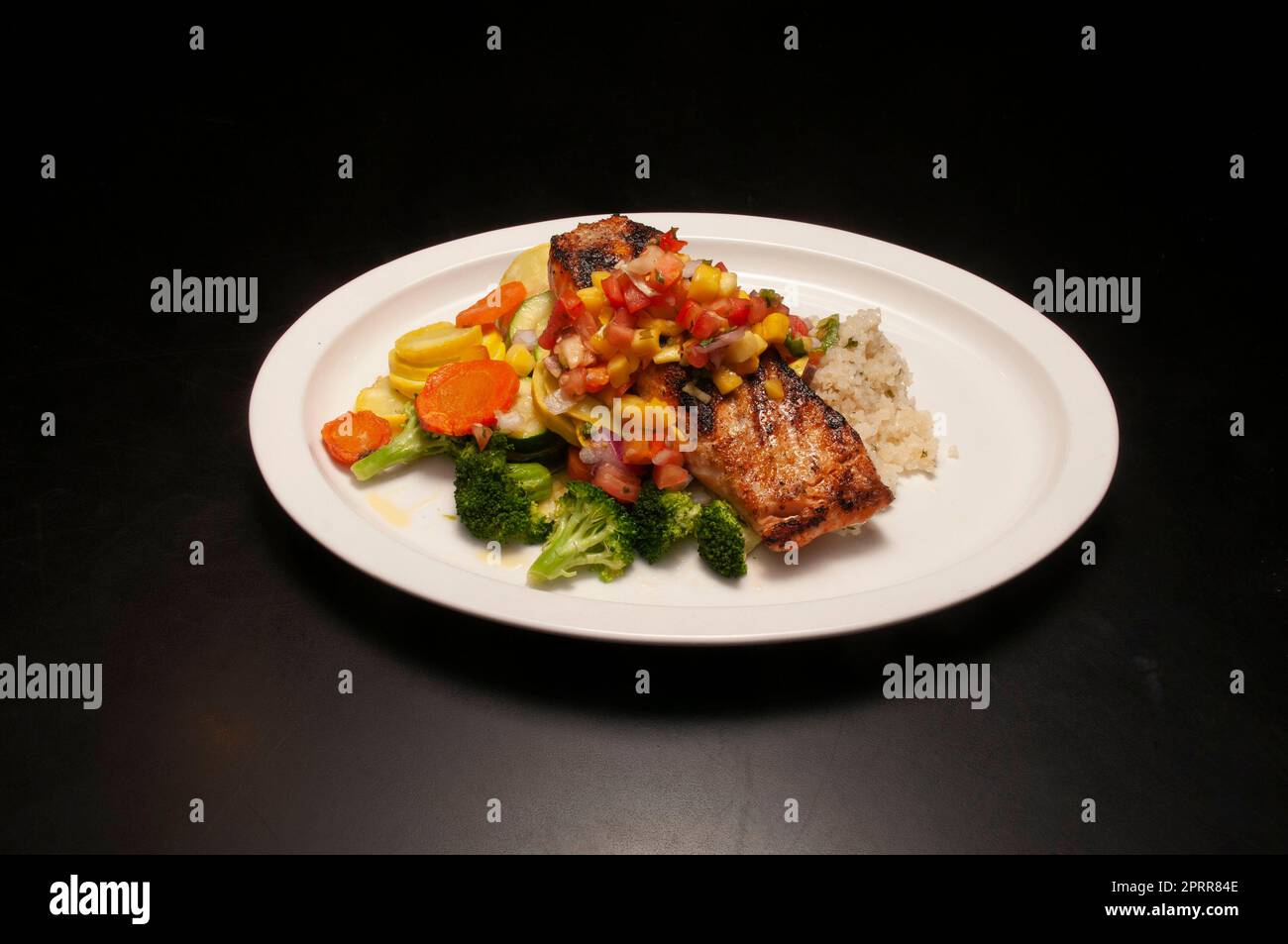 Delicious American cuisine known as fresh salmon Stock Photo - Alamy
