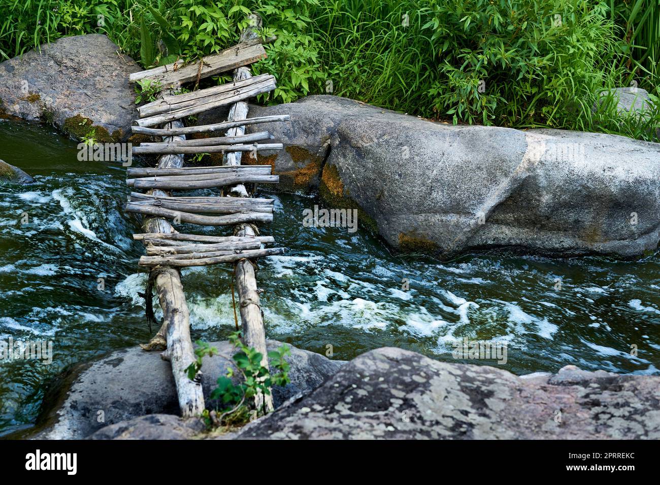 Two logs bridge hi-res stock photography and images - Alamy