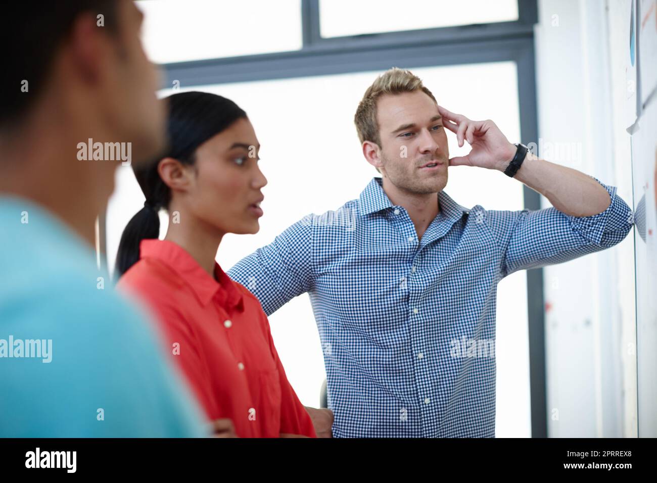 Group thinking hi-res stock photography and images - Alamy