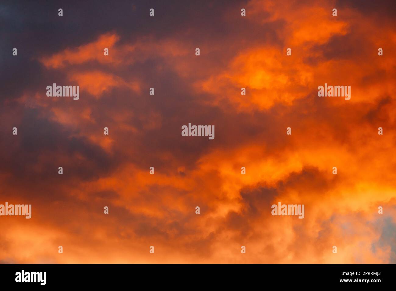 Sunrise Bright Dramatic Sky. Scenic Colorful Sky At Dawn. Sunset Sky ...