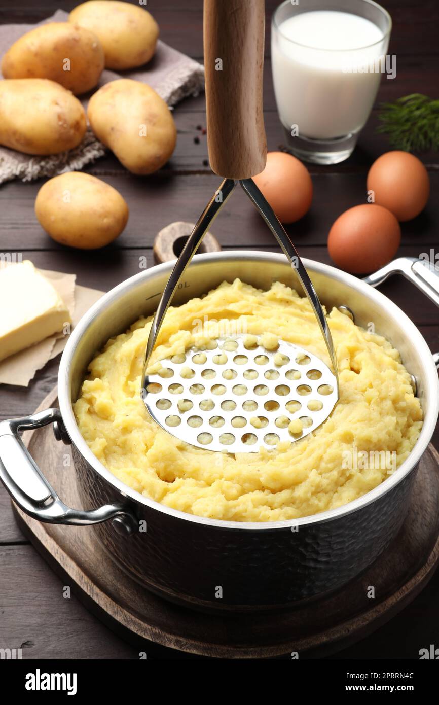 Mashing hi-res stock photography and images - Alamy