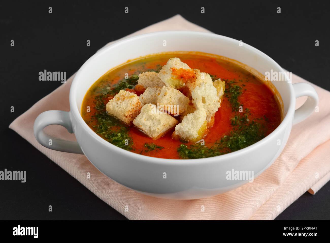Soup crackers hi-res stock photography and images - Alamy