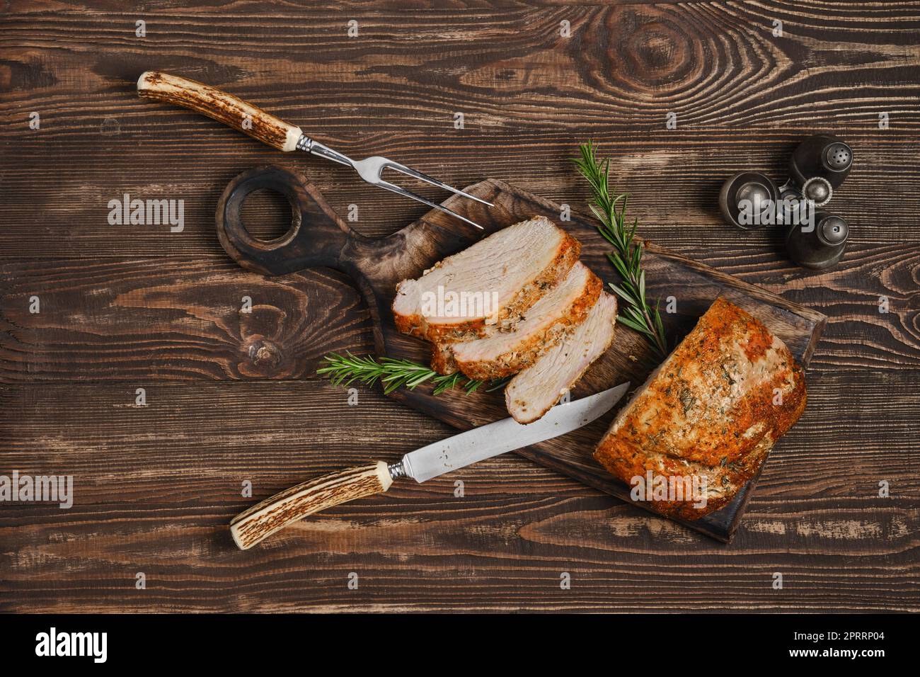 Whole roasted pork joint hi-res stock photography and images - Alamy