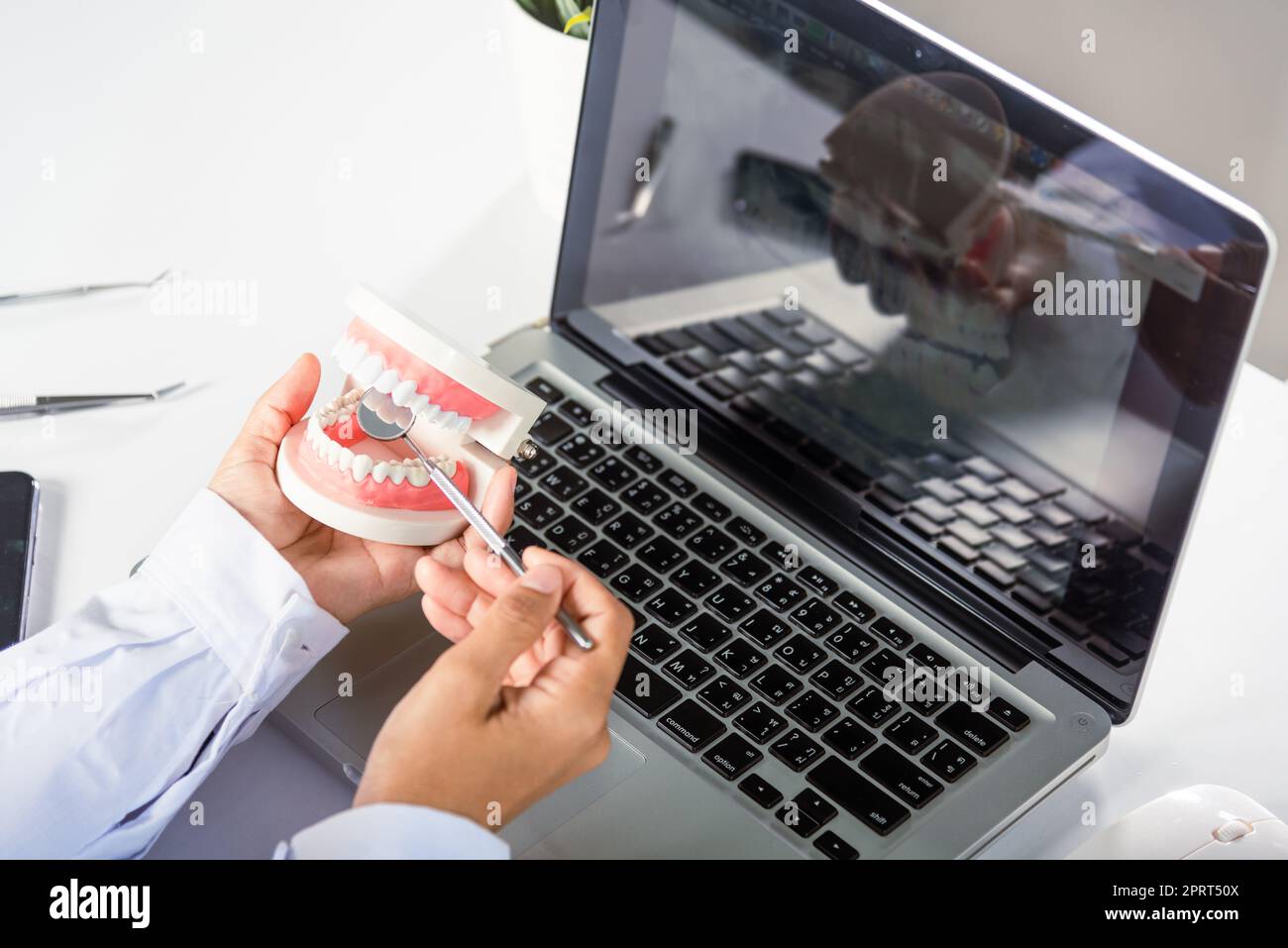 Oral dental hygiene. Dentist healthy white tooth model and explorer ...