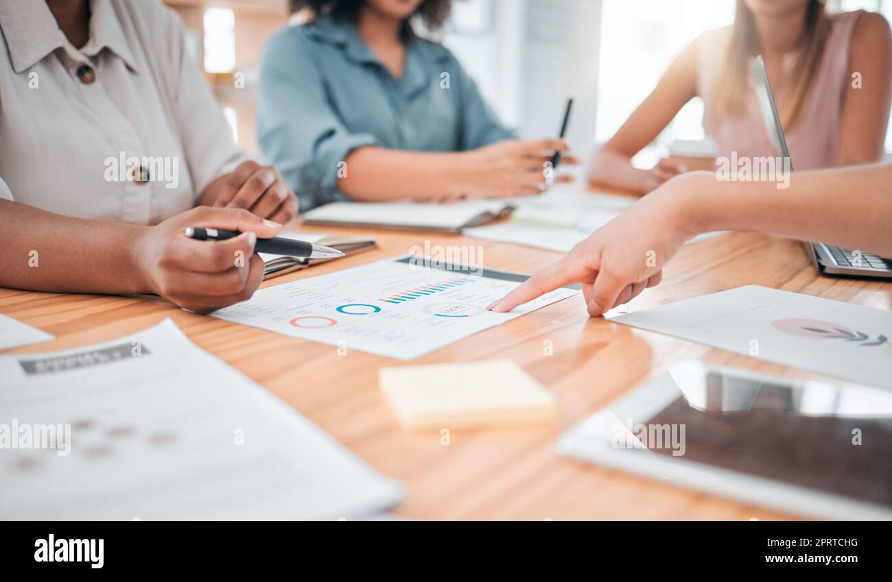 Finance team hi-res stock photography and images - Alamy