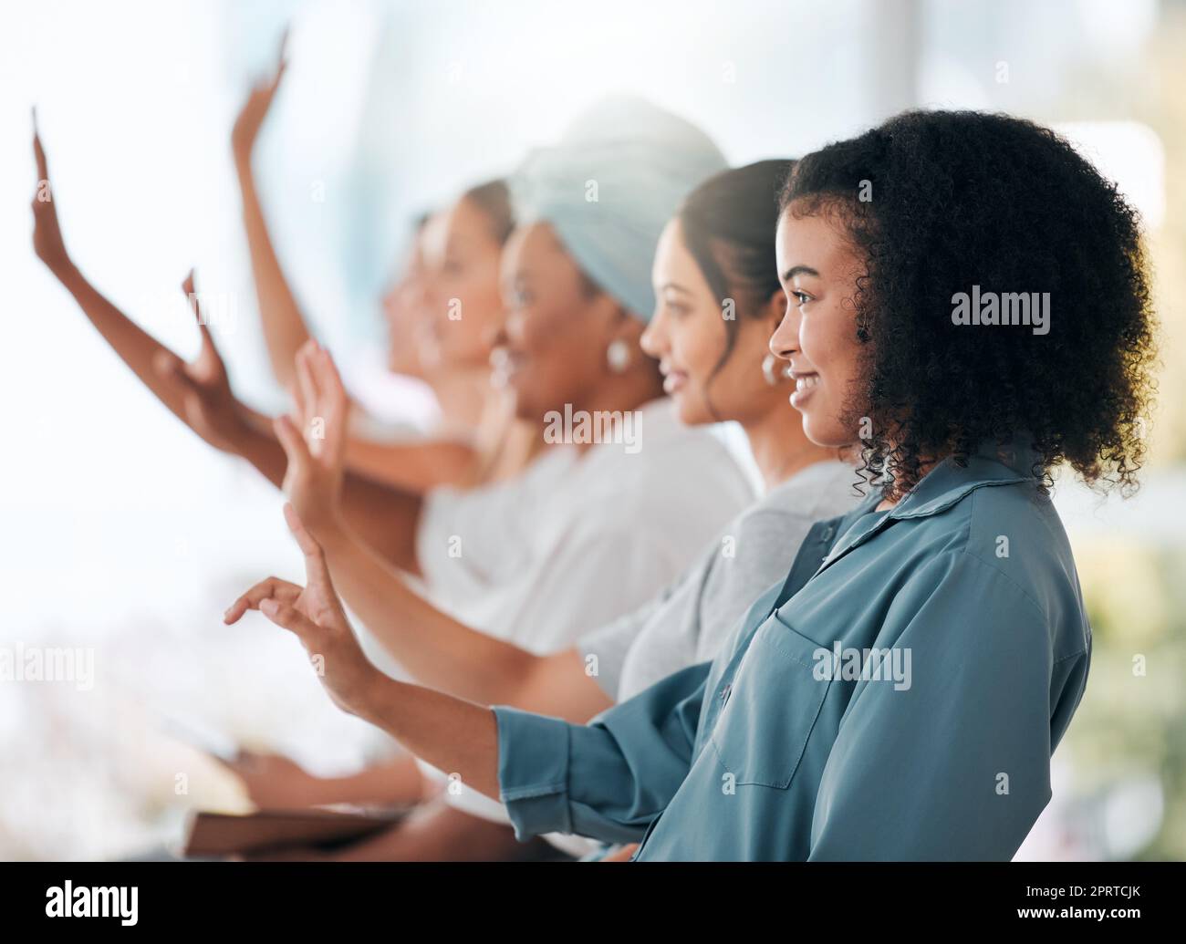 Business seminar question audience hi-res stock photography and images ...