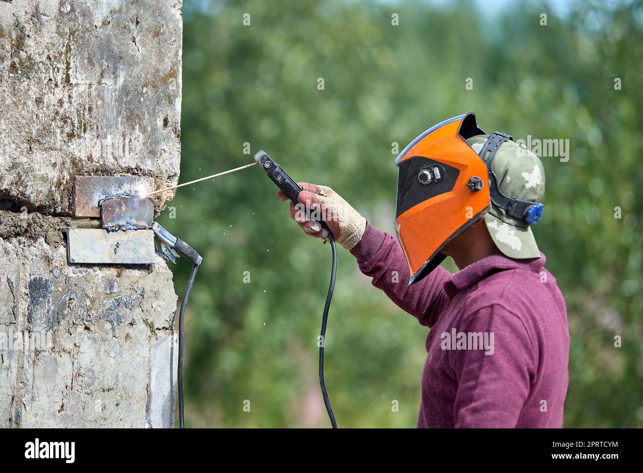 Reinforced concrete slab hi-res stock photography and images - Alamy