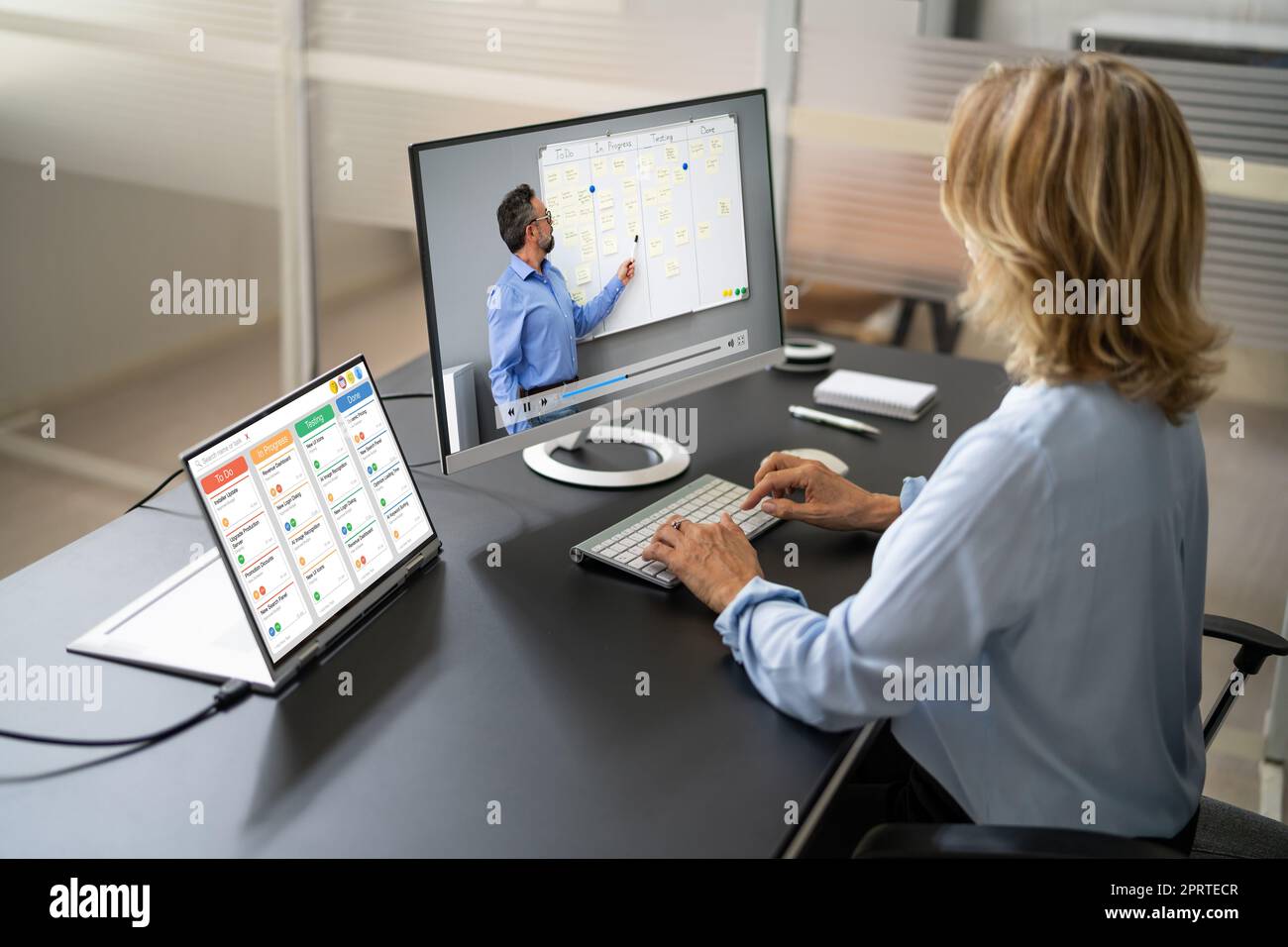 Coaching Lecture And Virtual Remote Training Stock Photo - Alamy Coaching Lecture And Virtual Remote Training Stock Photo - Alamy