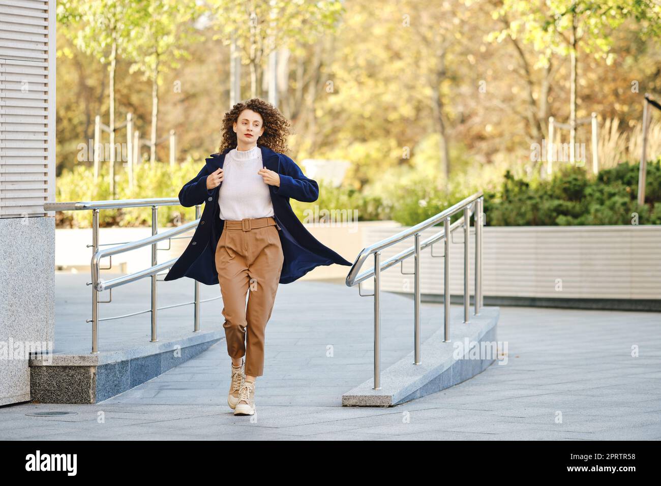 Leave the people in a hurry hi-res stock photography and images - Alamy