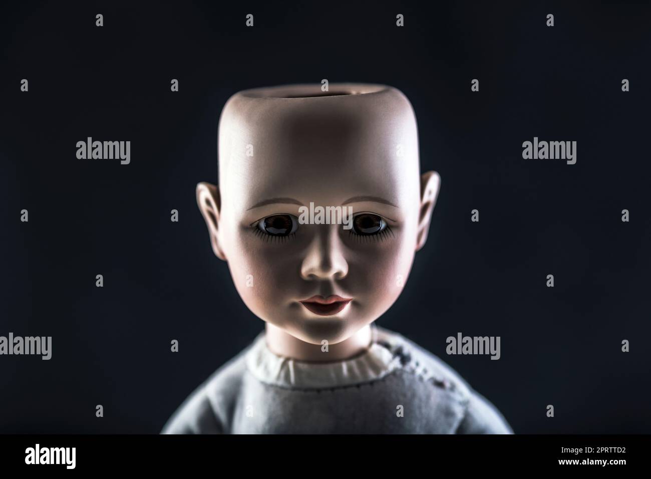 Creepy doll hi-res stock photography and images - Alamy