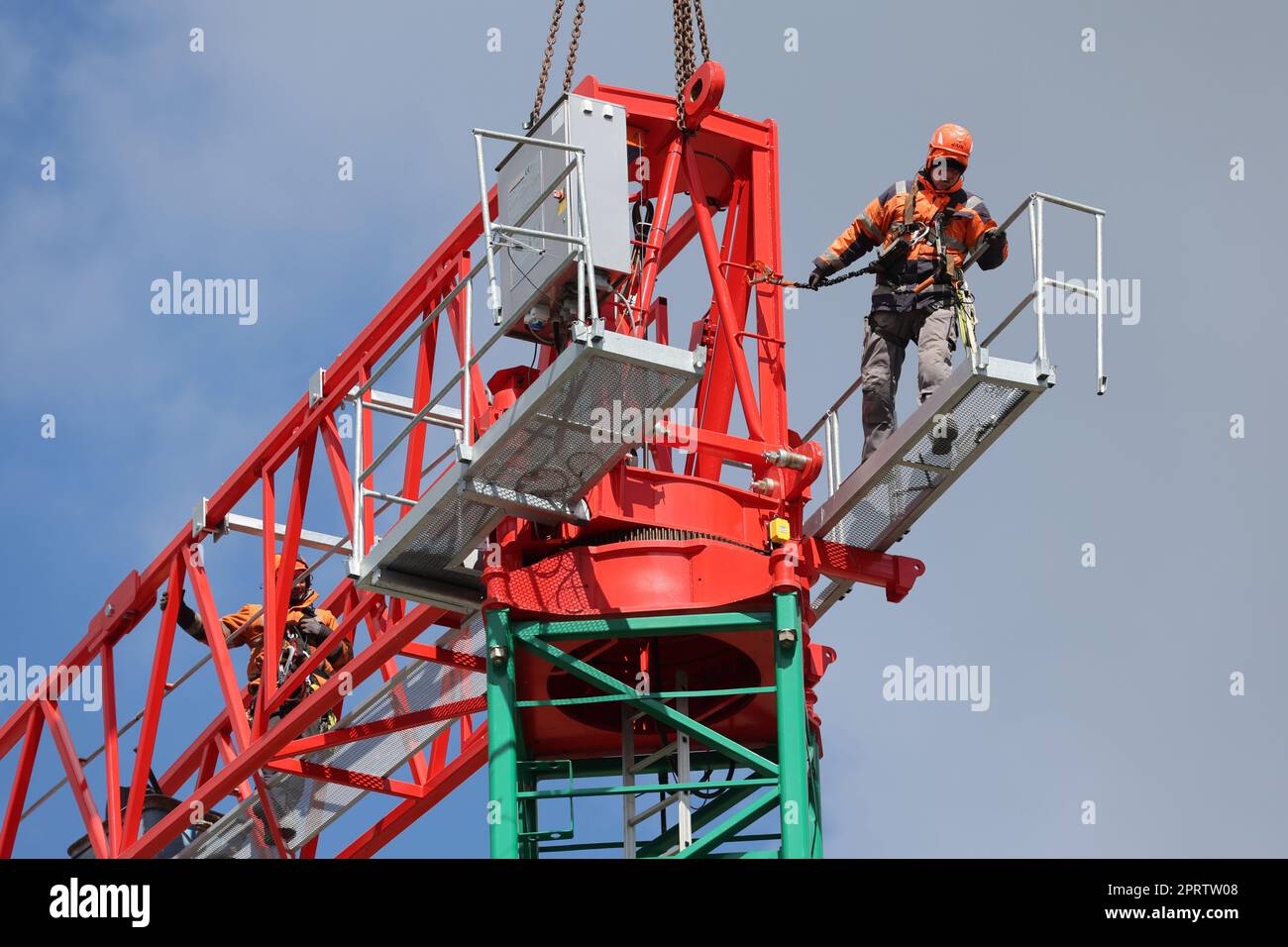 Bad Doberan, Germany. 27th Apr, 2023. With the help of two truck ...