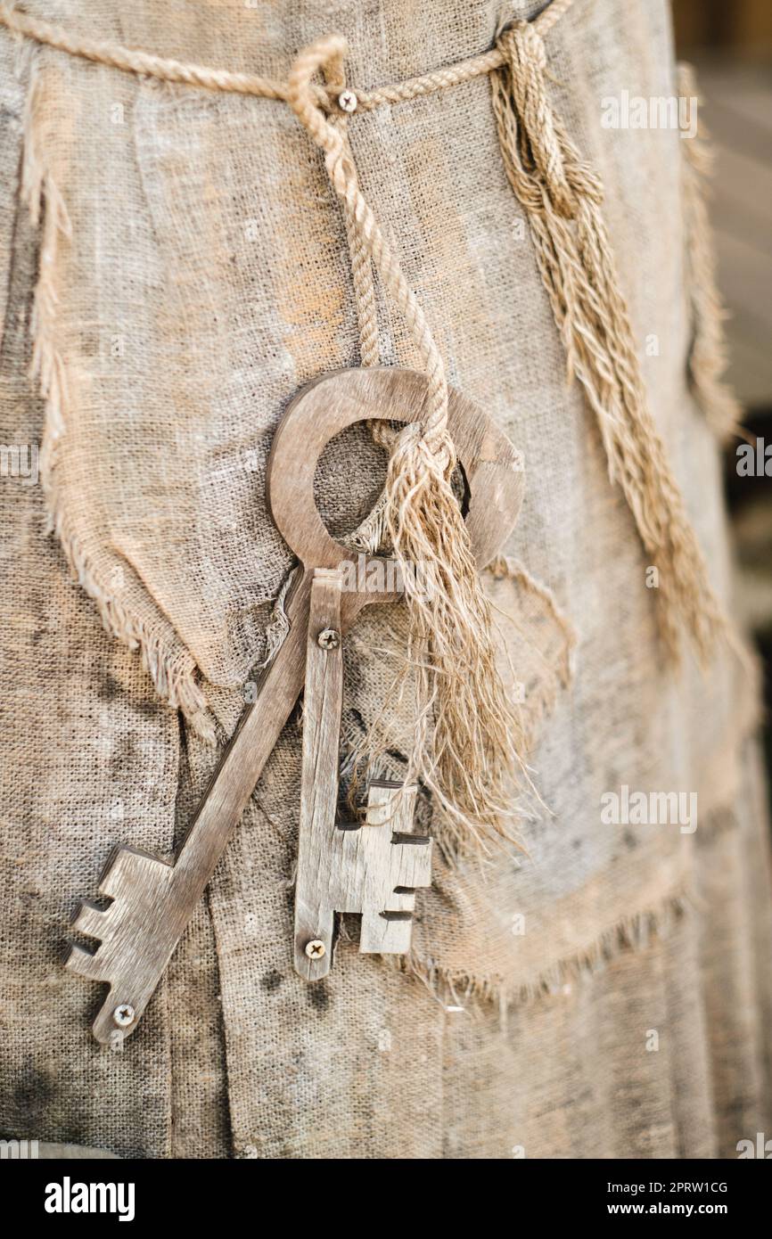 Many house keys hanging hi-res stock photography and images - Alamy