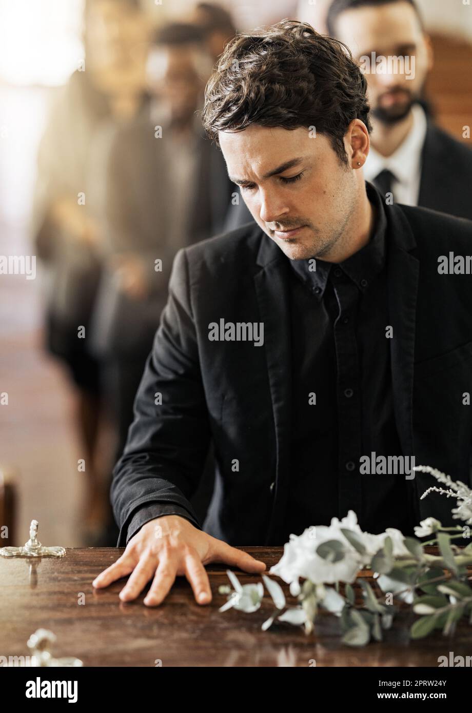 Sad family funeral hi-res stock photography and images - Alamy