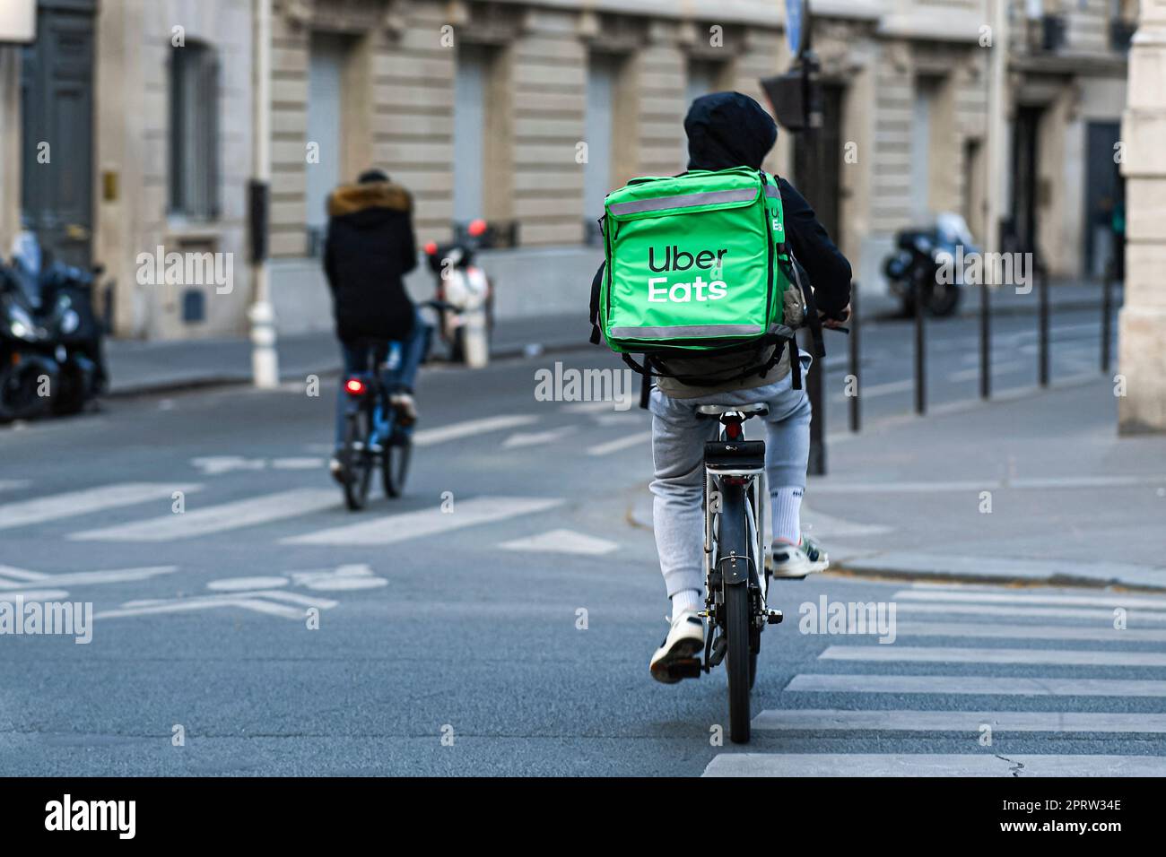 Uber eats delivery paris hi-res stock photography and images - Alamy