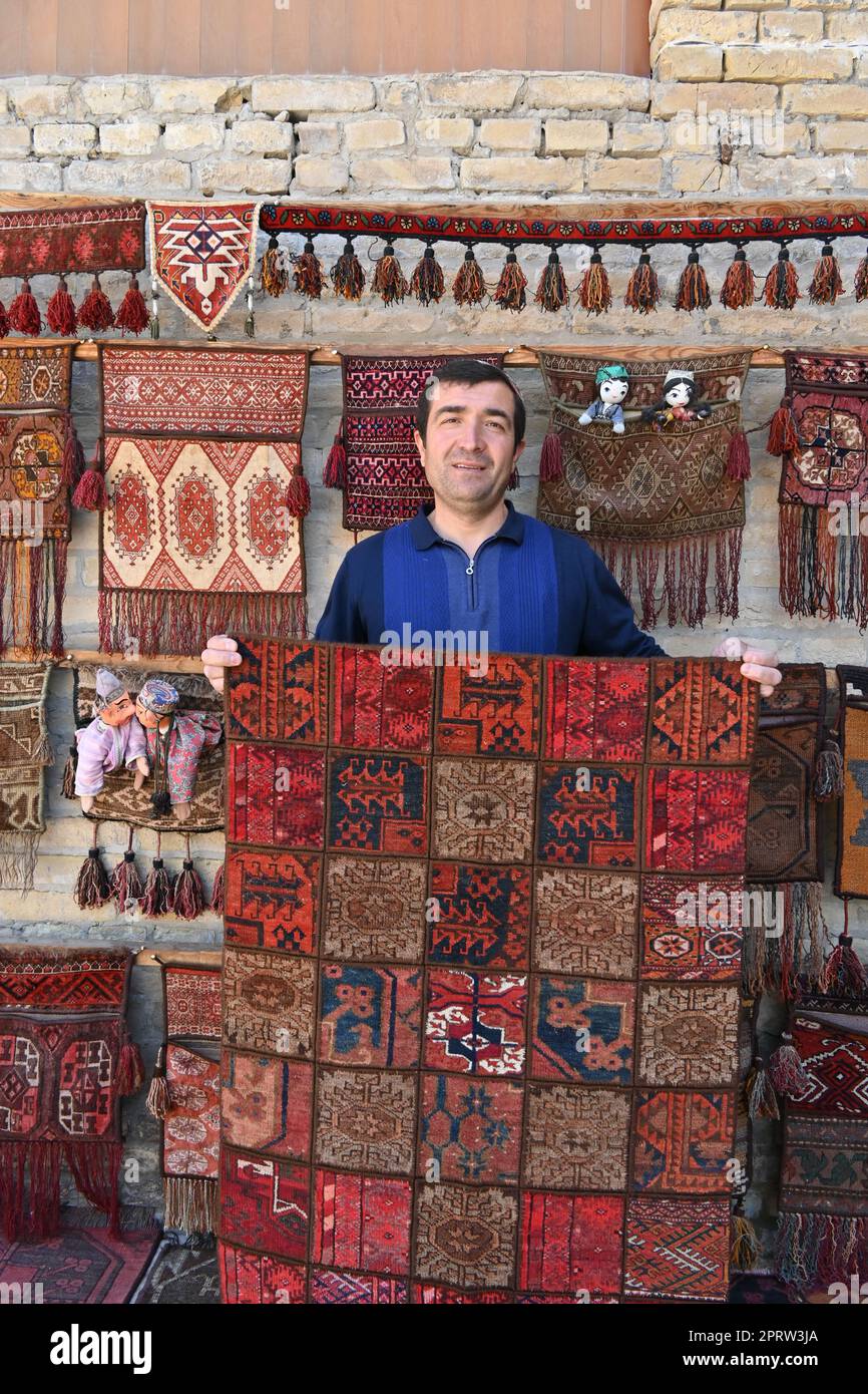 Fabric vendor hi-res stock photography and images - Alamy
