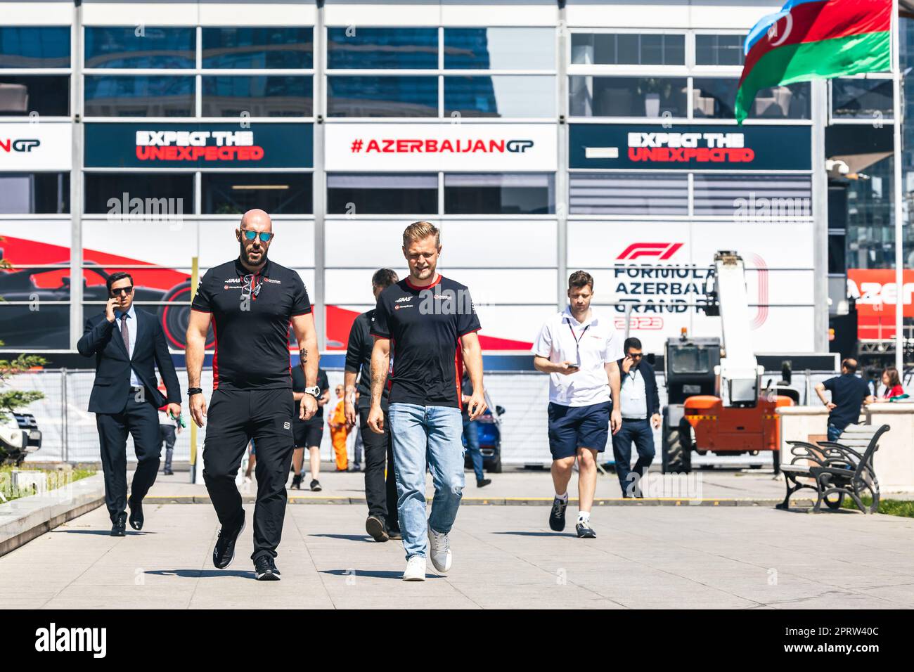 Baku, Azerbaijan. 27th Apr, 2023. (L to R): Stuart Morrison (GBR) Haas ...