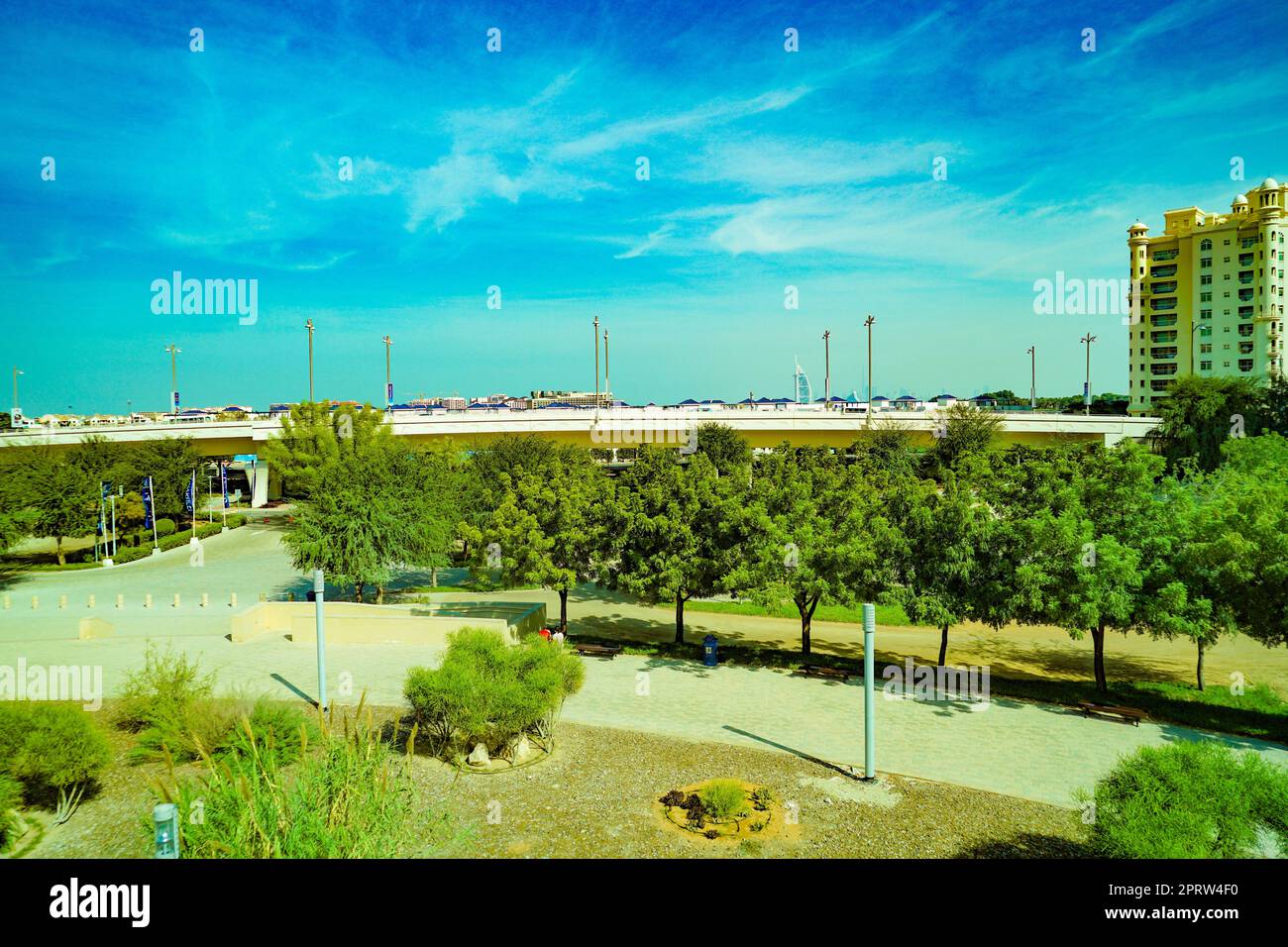 Palm Jumaira cityscape (Dubai Stock Photo - Alamy