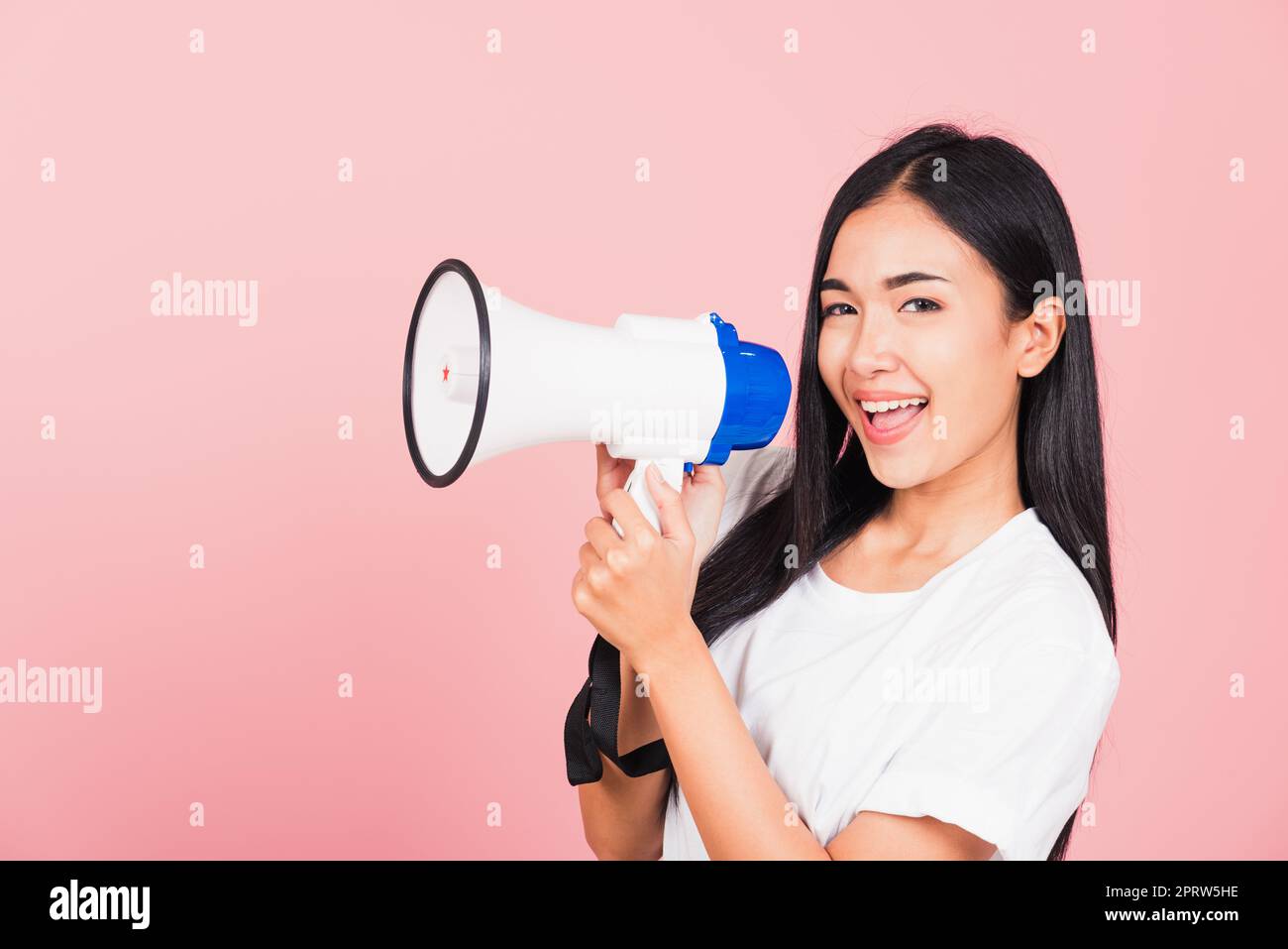 woman teen confident smiling face holding making announcement message ...