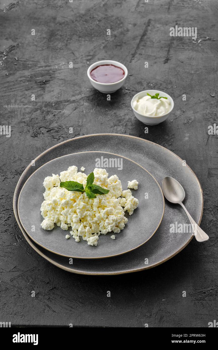 Fresh homemade cottage cheese Stock Photo - Alamy