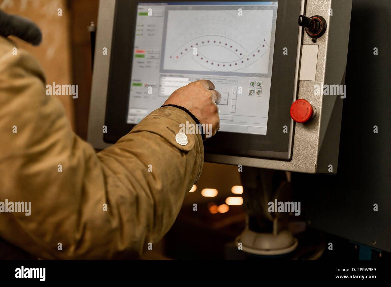 Cnc machine monitor code hi-res stock photography and images - Alamy