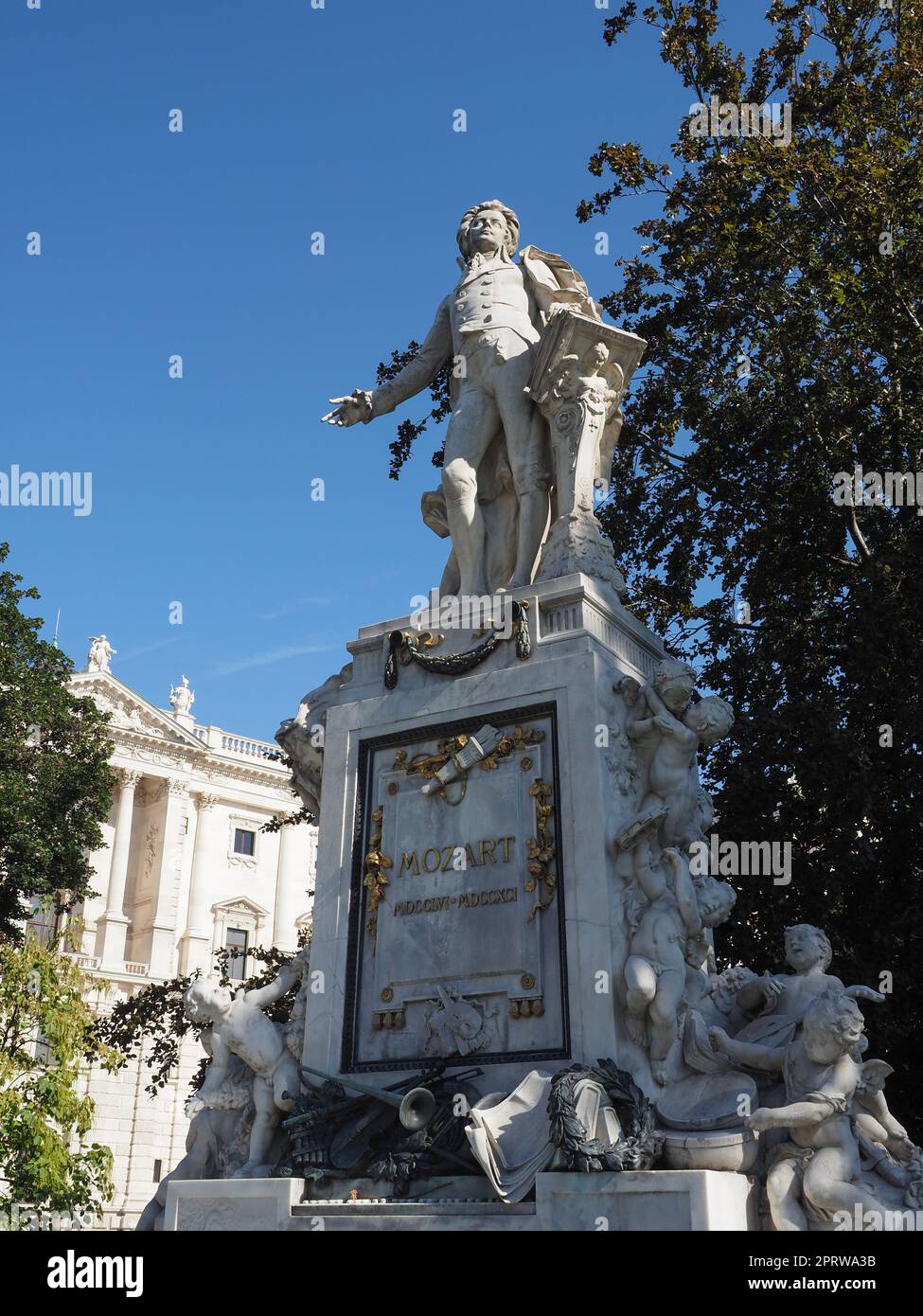 Mozart Denkmal translation Mozart monument in Burggarten by architect ...